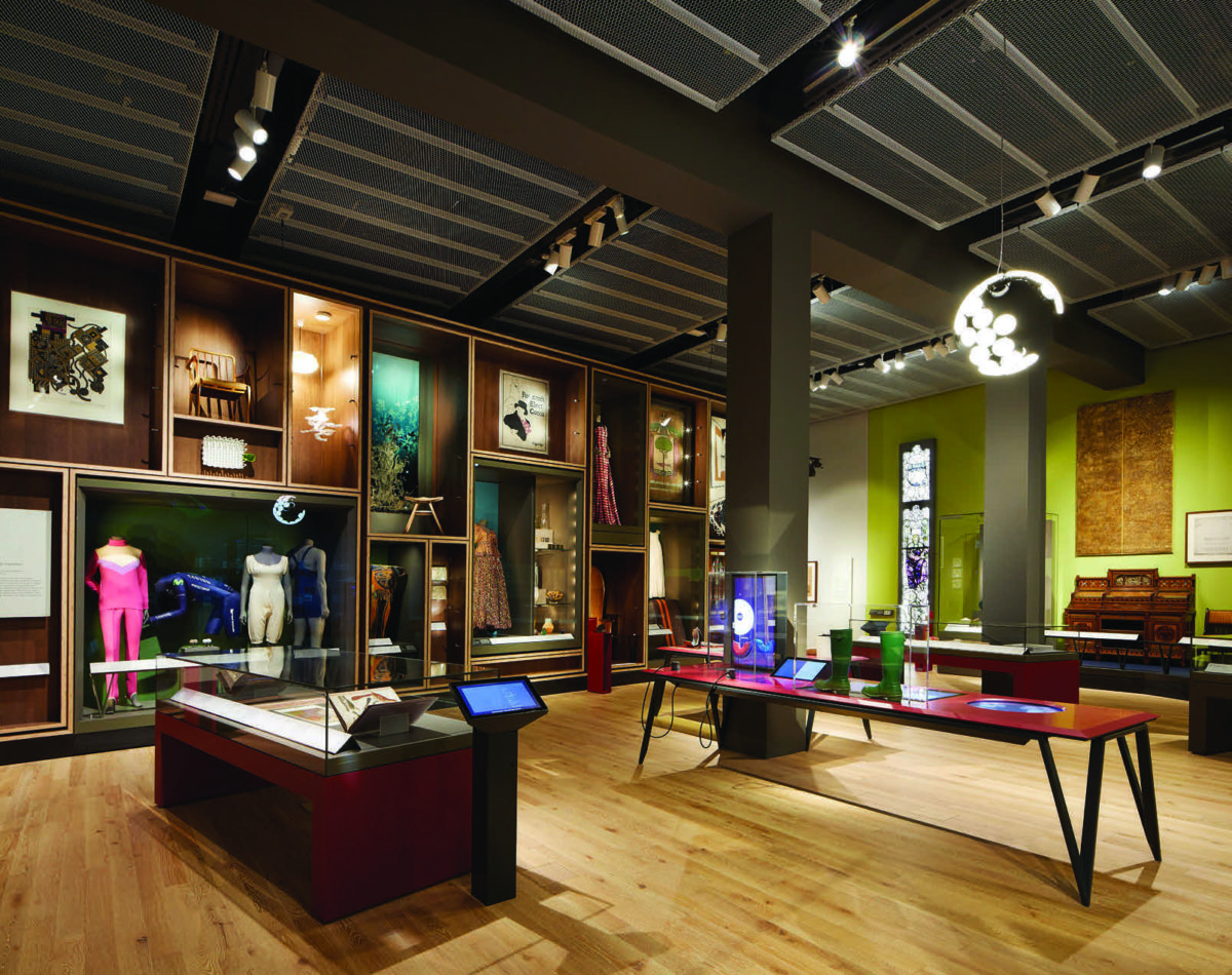 Kilt built: The Victoria & Albert opens a satellite museum for Scottish ...