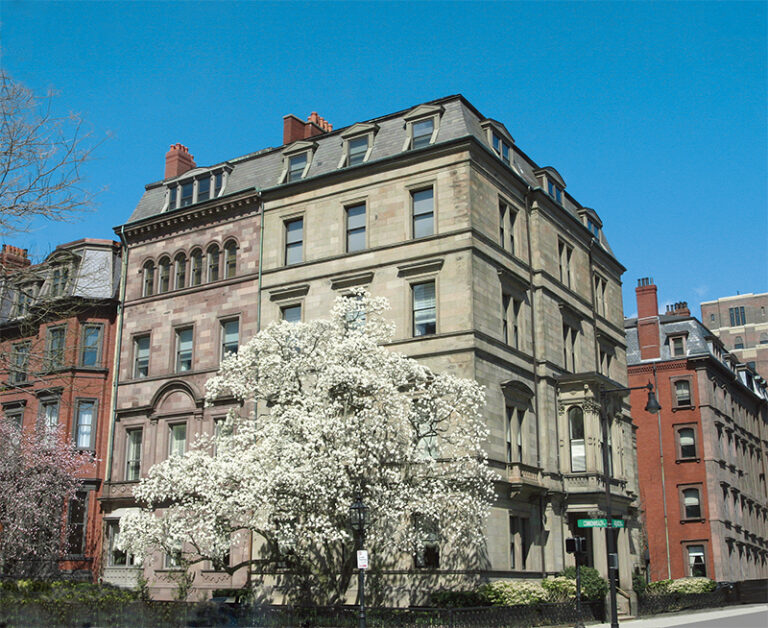 carolyn lynch Archives - The Magazine Antiques