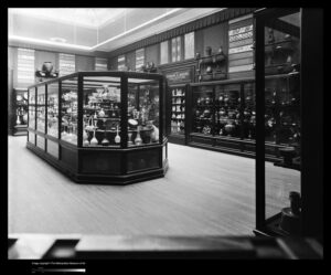 Cosmopolitan Craftsman - The Magazine Antiques