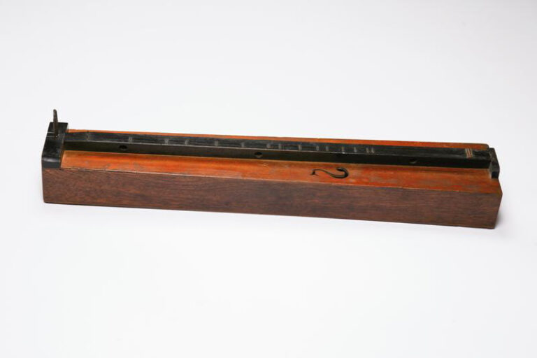 The Virginia Dulcimer (From our Archives) - The Magazine Antiques