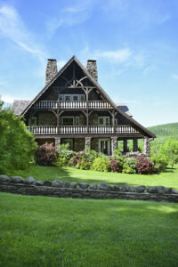 THE ONTEORA CLUB - The Magazine Antiques