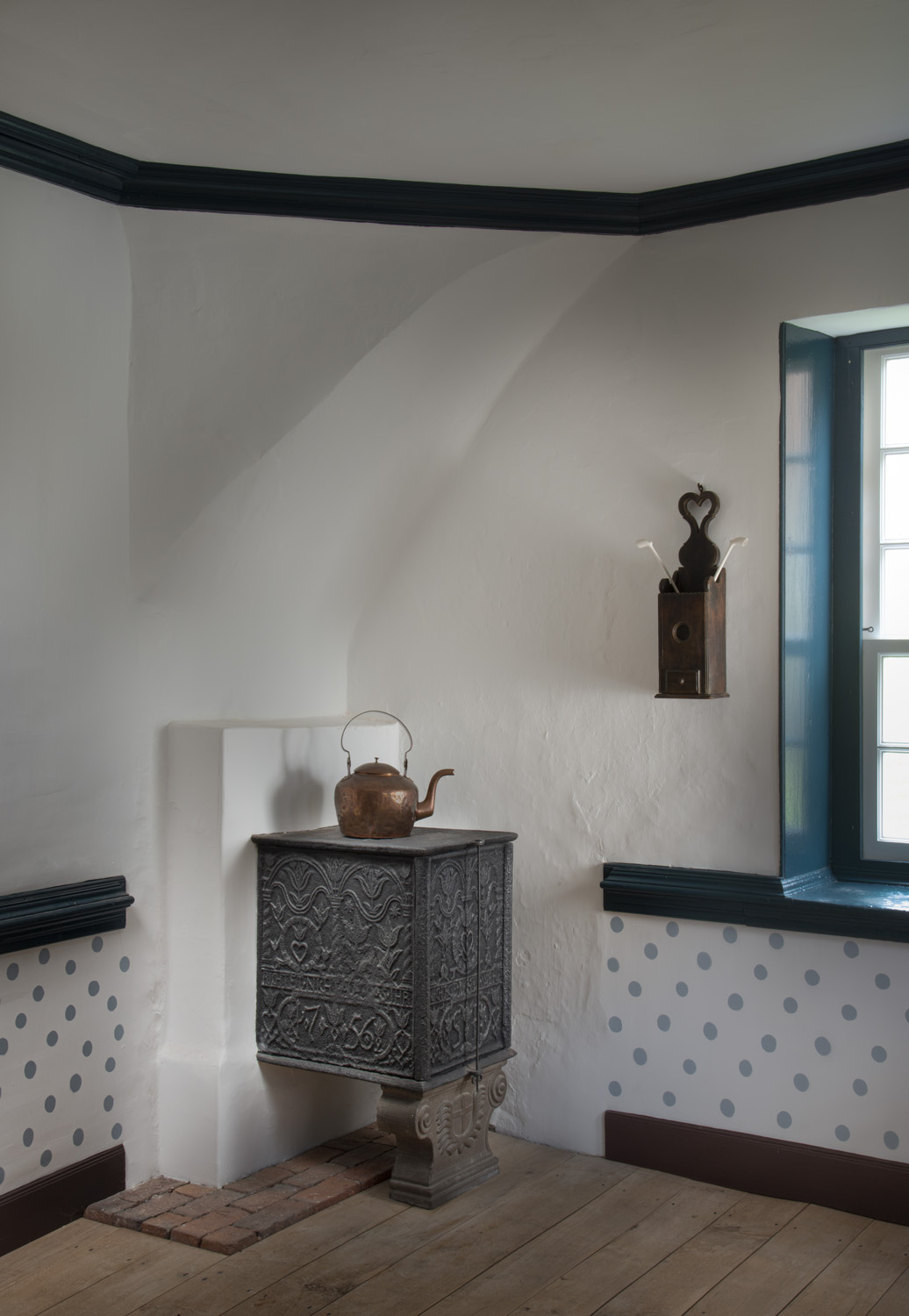 Living with antiques: A Labor of Love - The Magazine Antiques