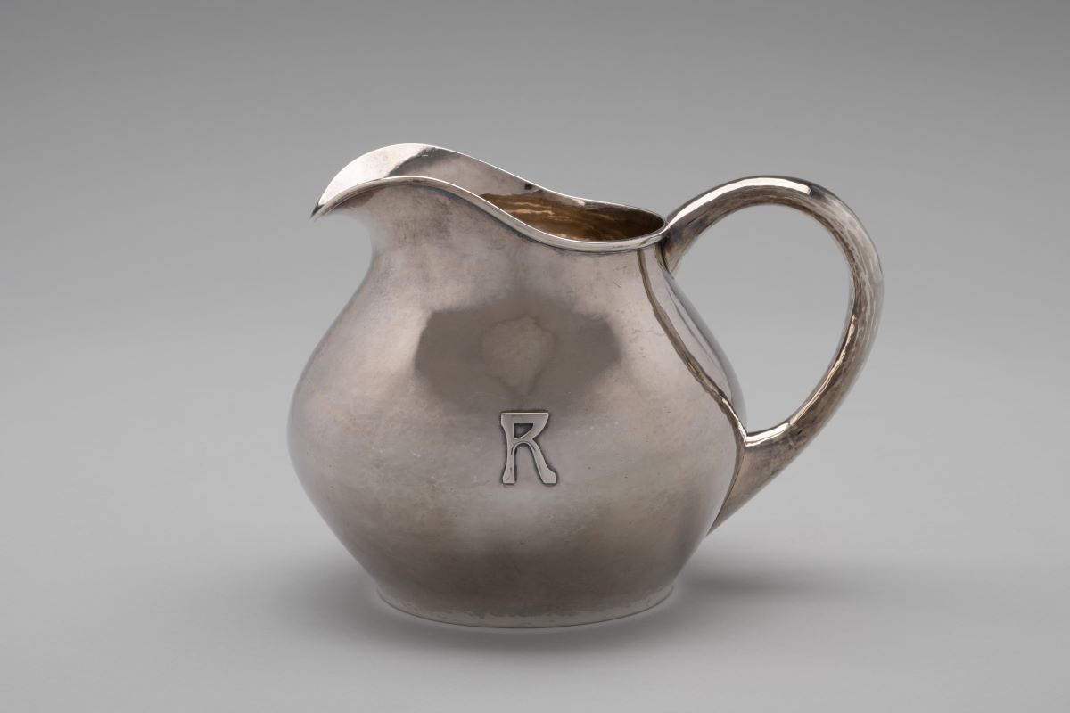 “Beautiful, Useful, and Enduring” - The Magazine Antiques