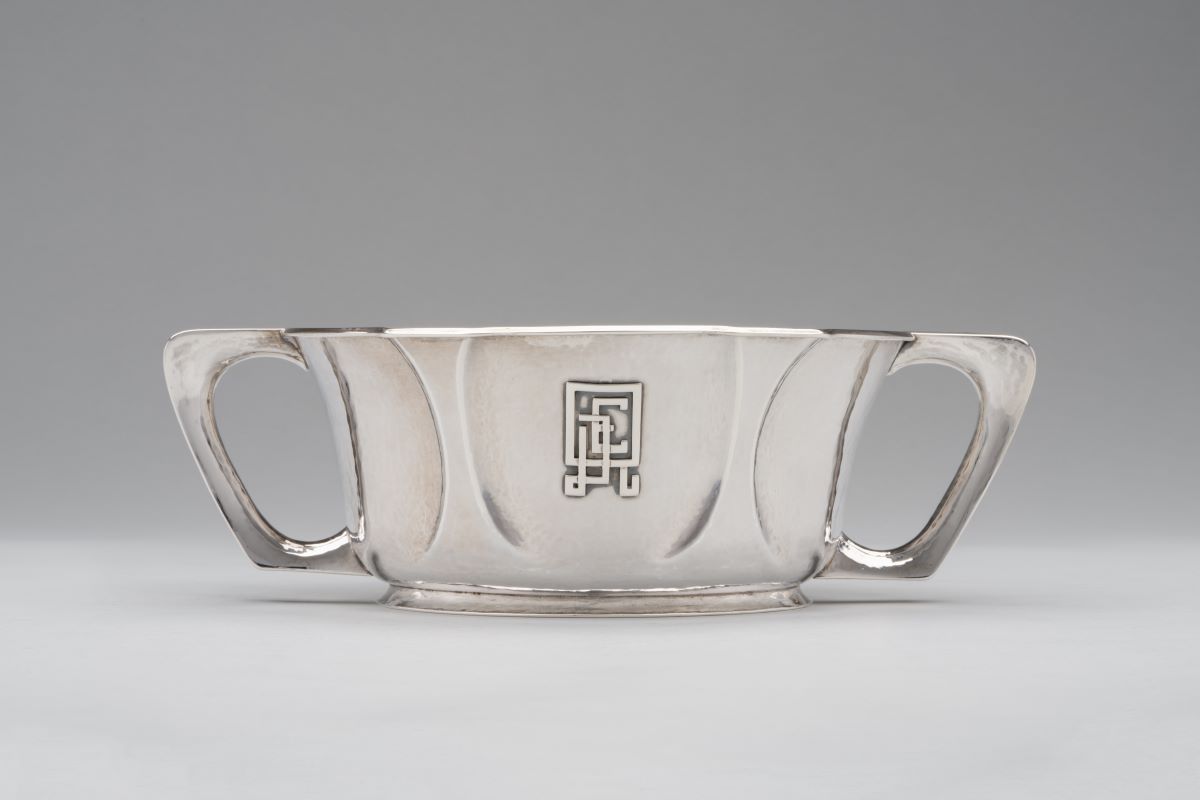 “Beautiful, Useful, and Enduring” - The Magazine Antiques