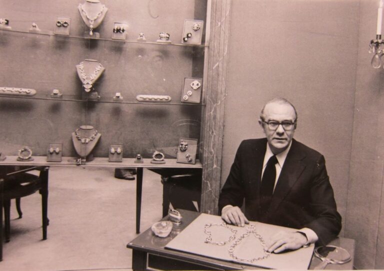 Facets and settings: Art, affinities, and the designs of David Webb ...