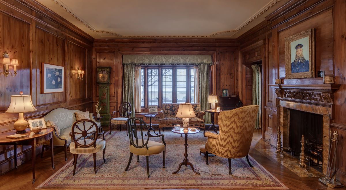 Tradition with a Twist - The Magazine Antiques