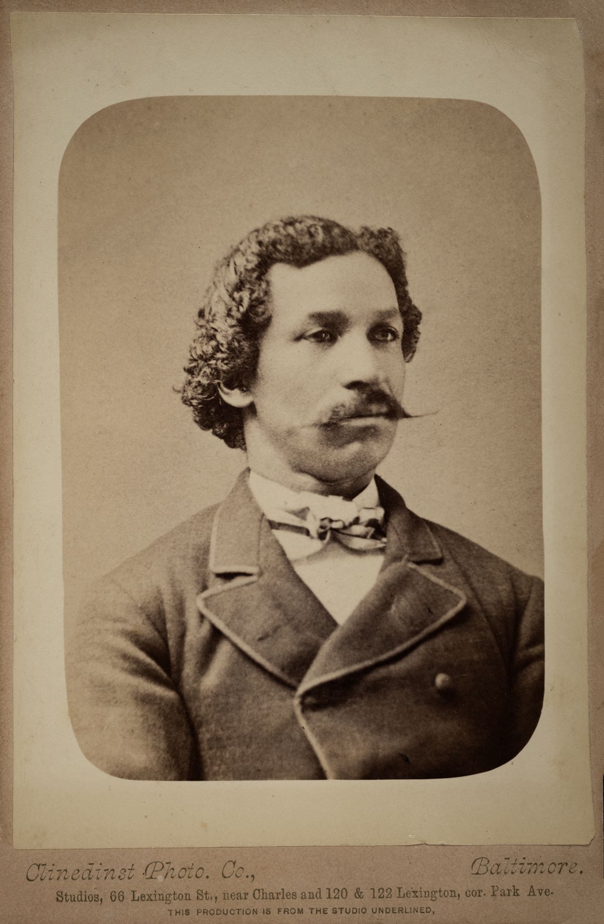 BA_AA_CC_N_007 - The Magazine Antiques