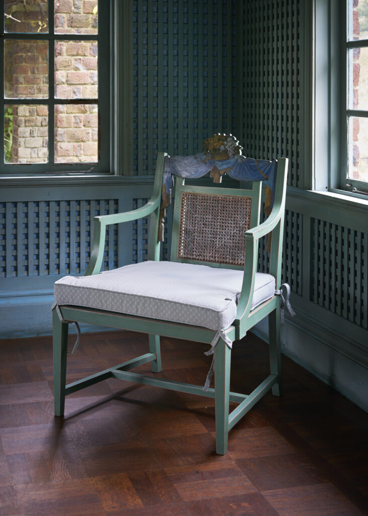 A String of Pearls in a Shoebox - The Magazine Antiques
